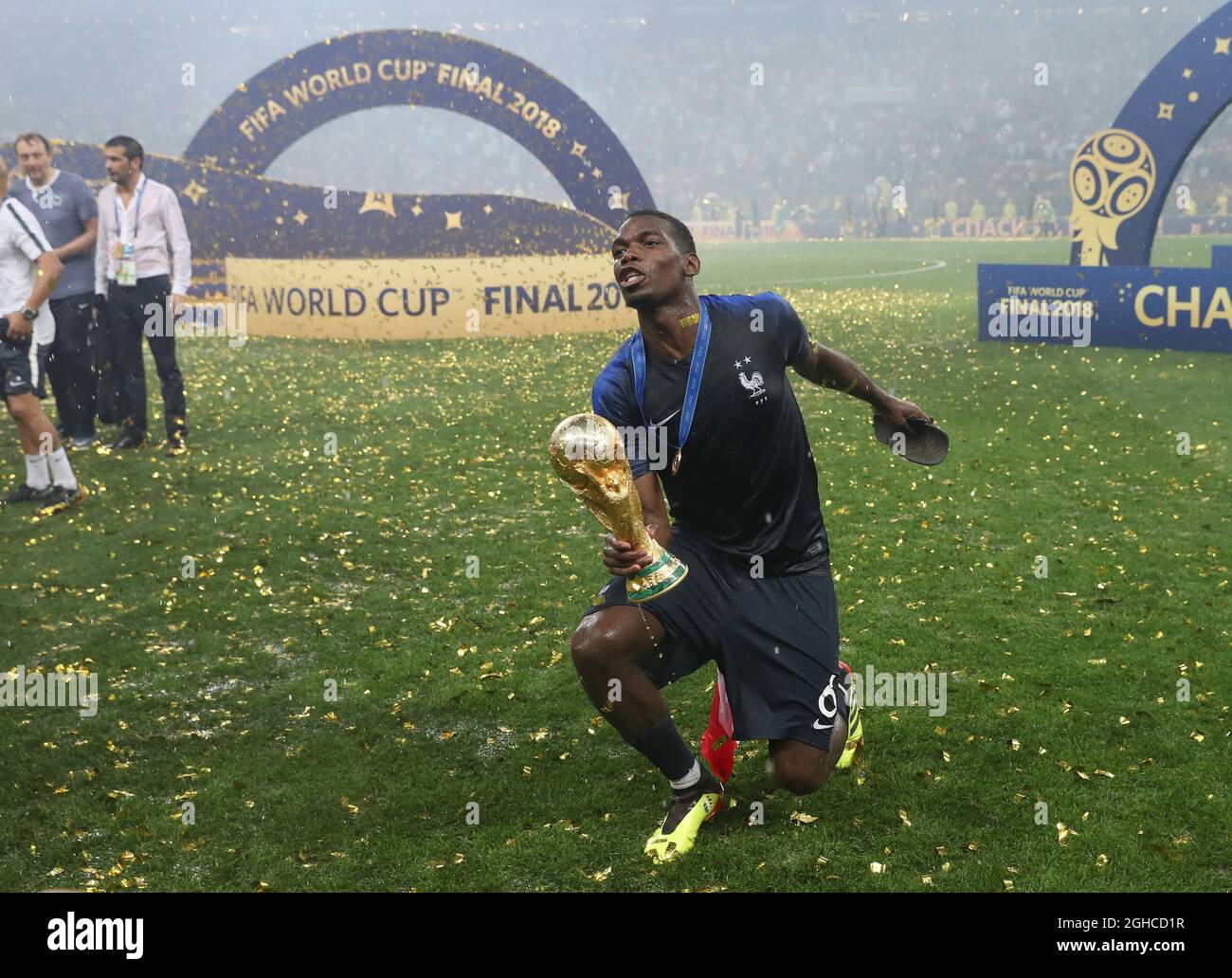 Paul pogba france world cup trophy hi-res stock photography and images ...
