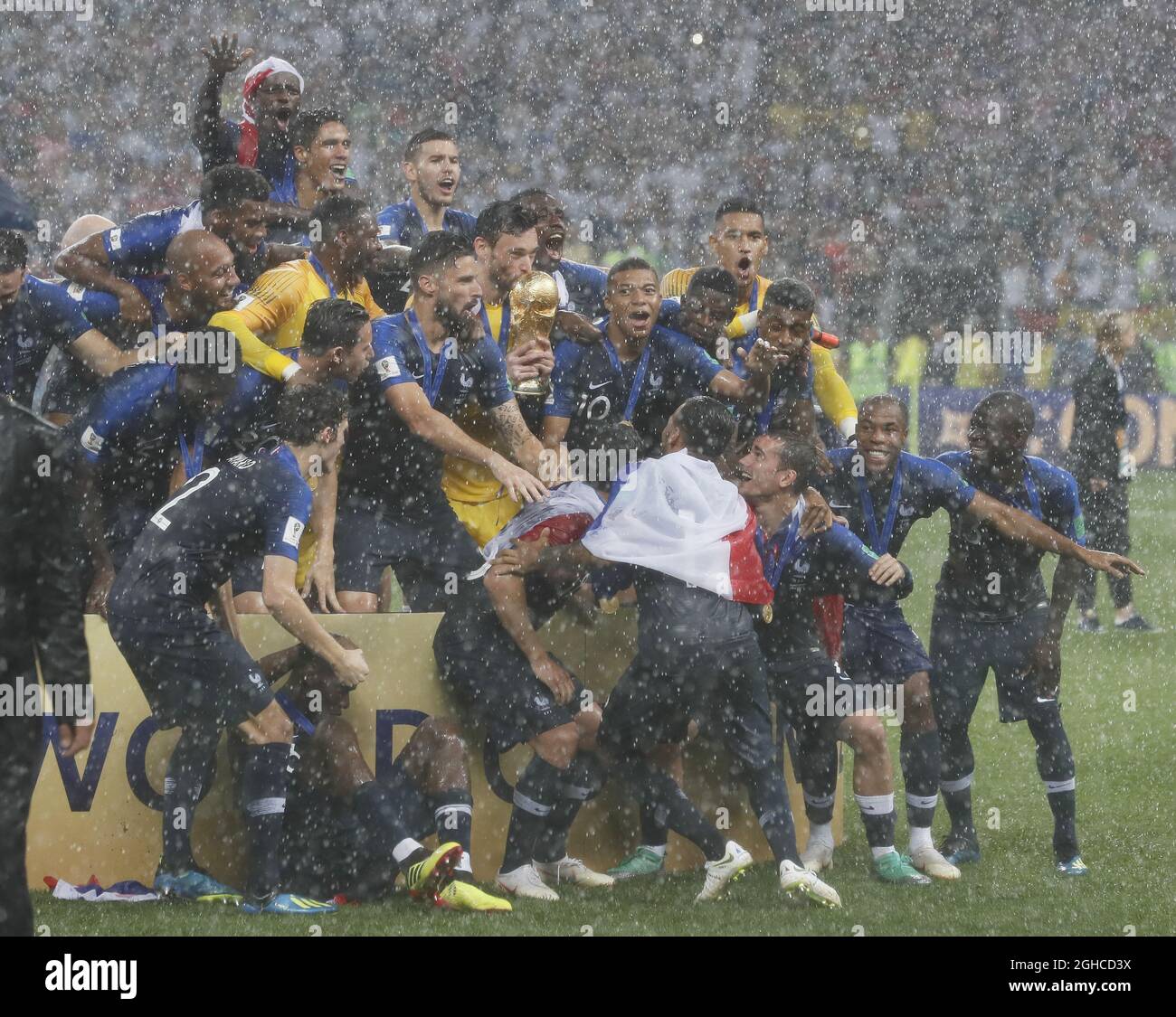 Football world cup trophy lift hi-res stock photography and images - Alamy