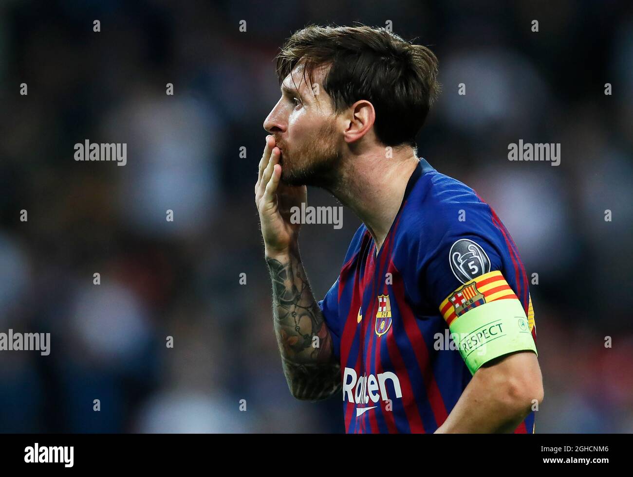 Barcelonas lionel messi scoring goal champions hi-res stock photography ...