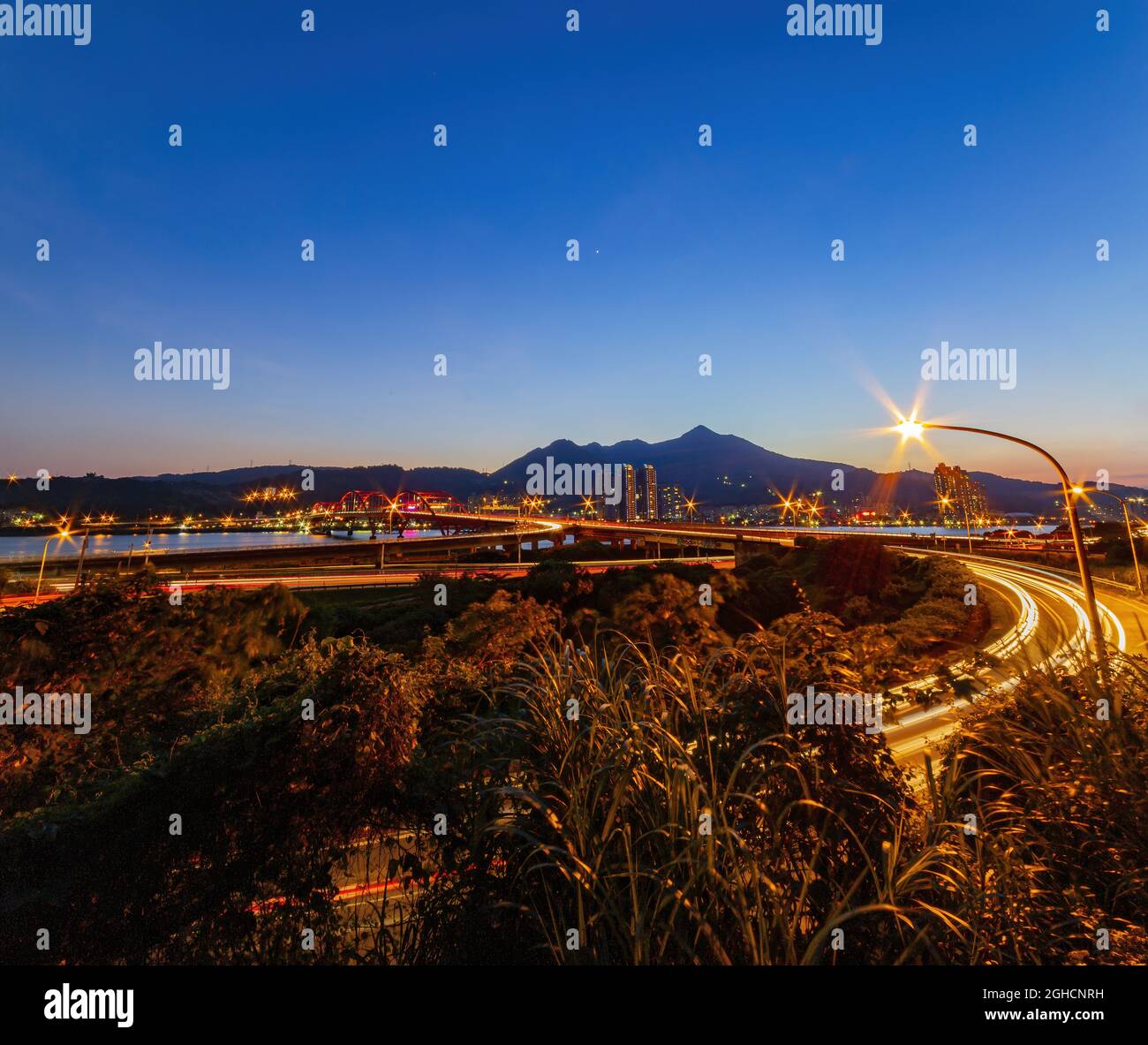 Bridge River Guandu Bridge Taipei High Resolution Stock Photography and ...