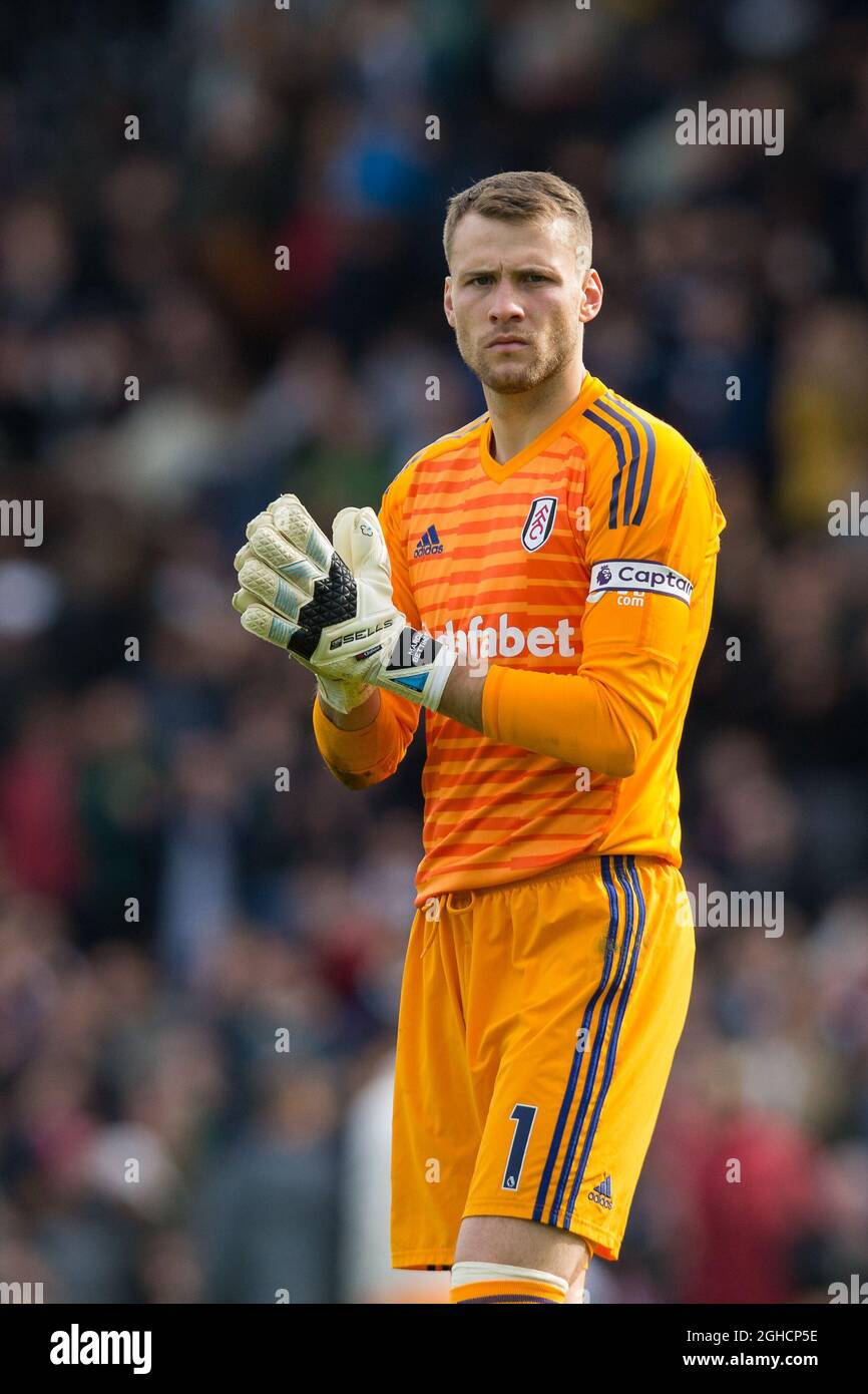 Marcus Bettinelli of Fulham applauds the fans at the final whistle ...