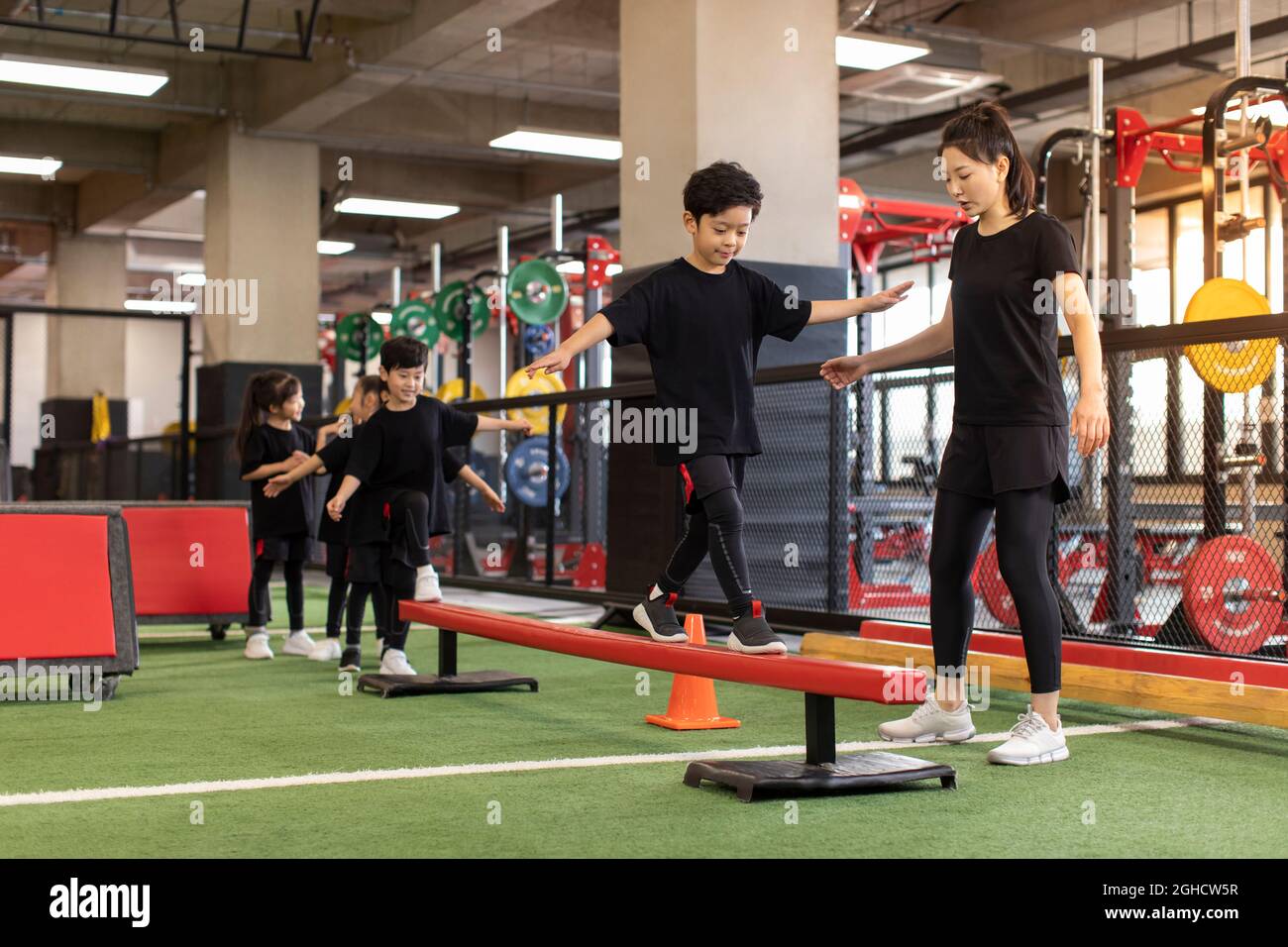 4 gym beam hi-res stock photography and images - Alamy