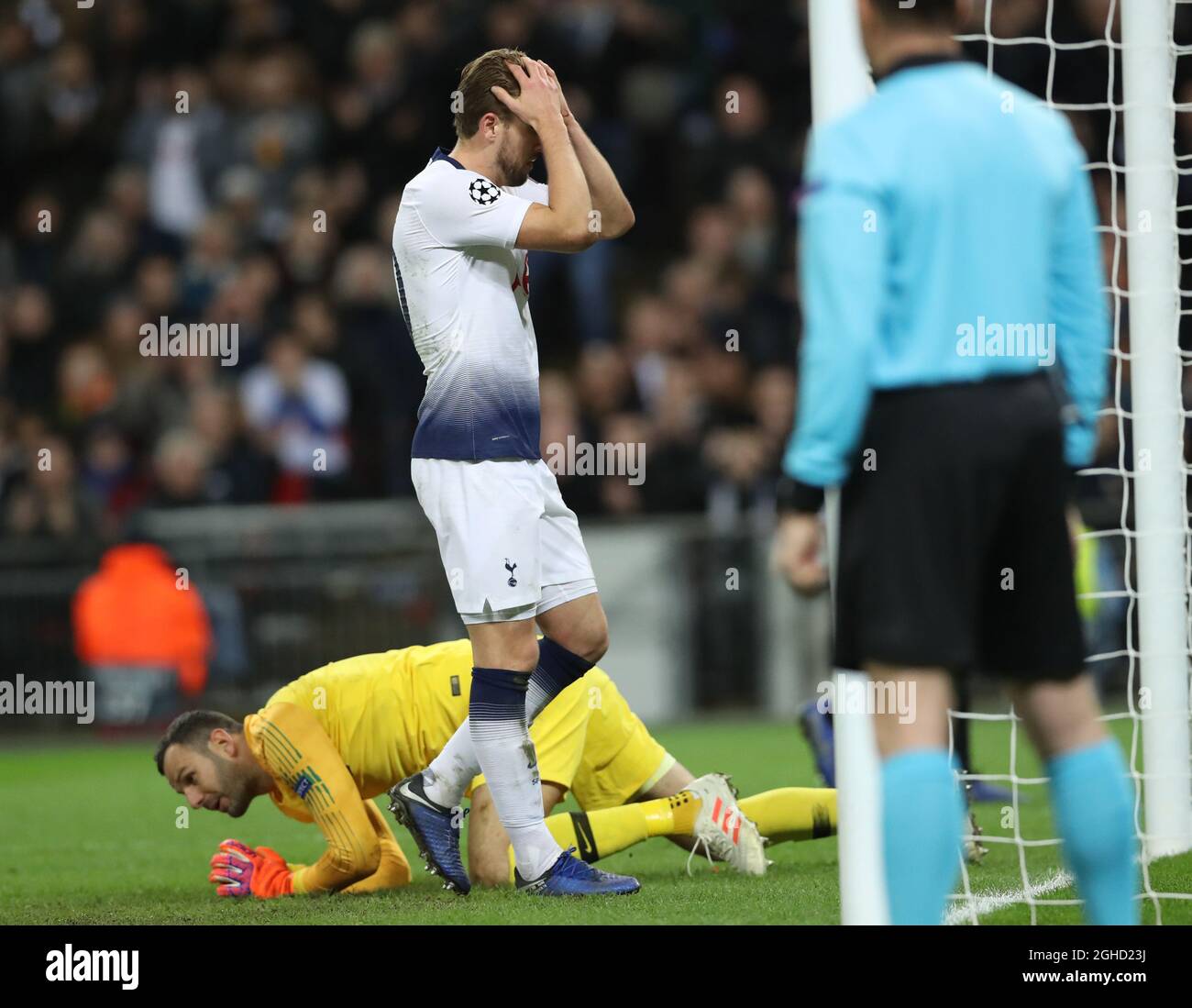 Harry Kane of Tottenham reacts to a missed chance during the UEFA ...