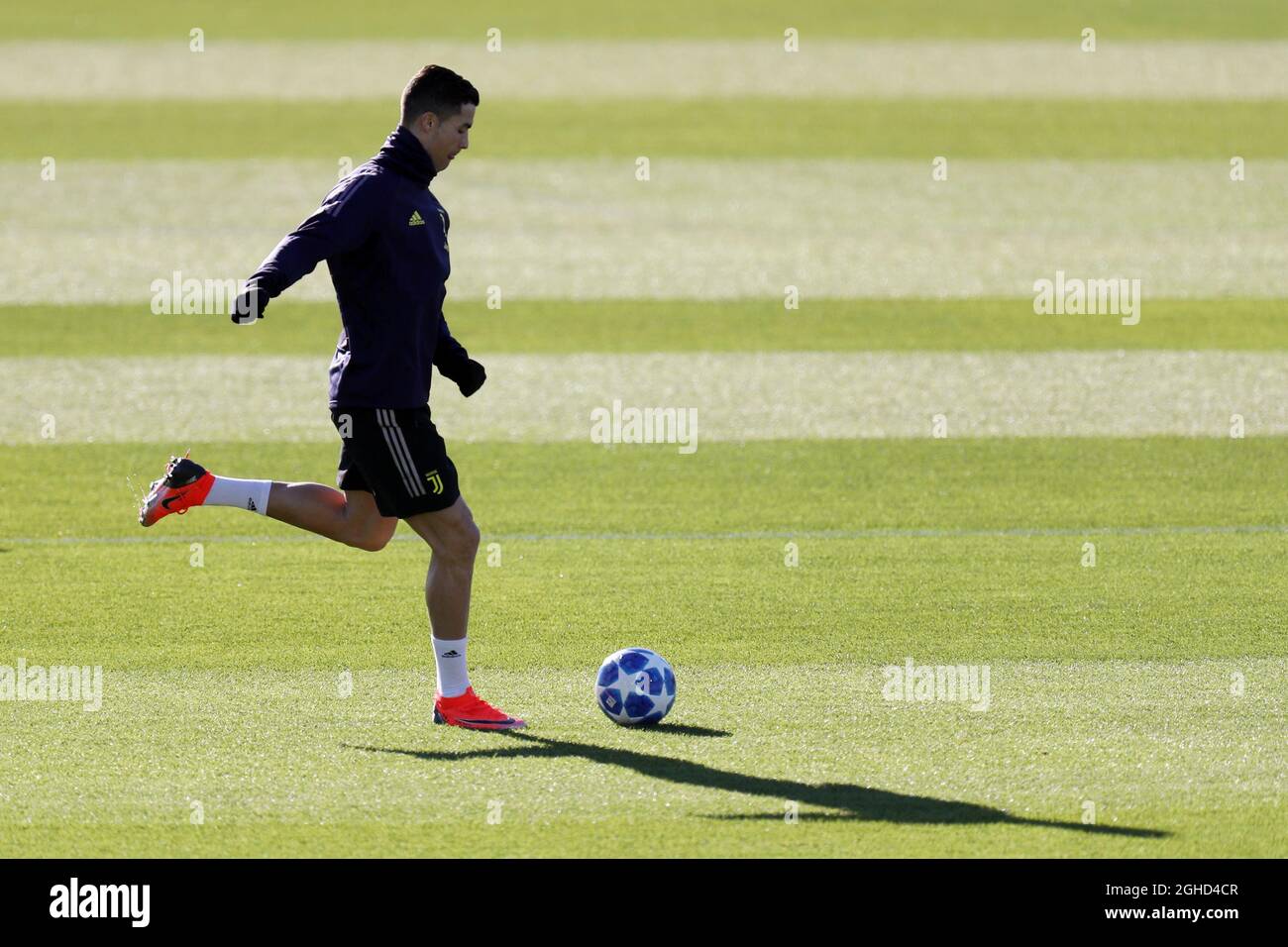 Juventus cristiano ronaldo centre hi-res stock photography and images ...