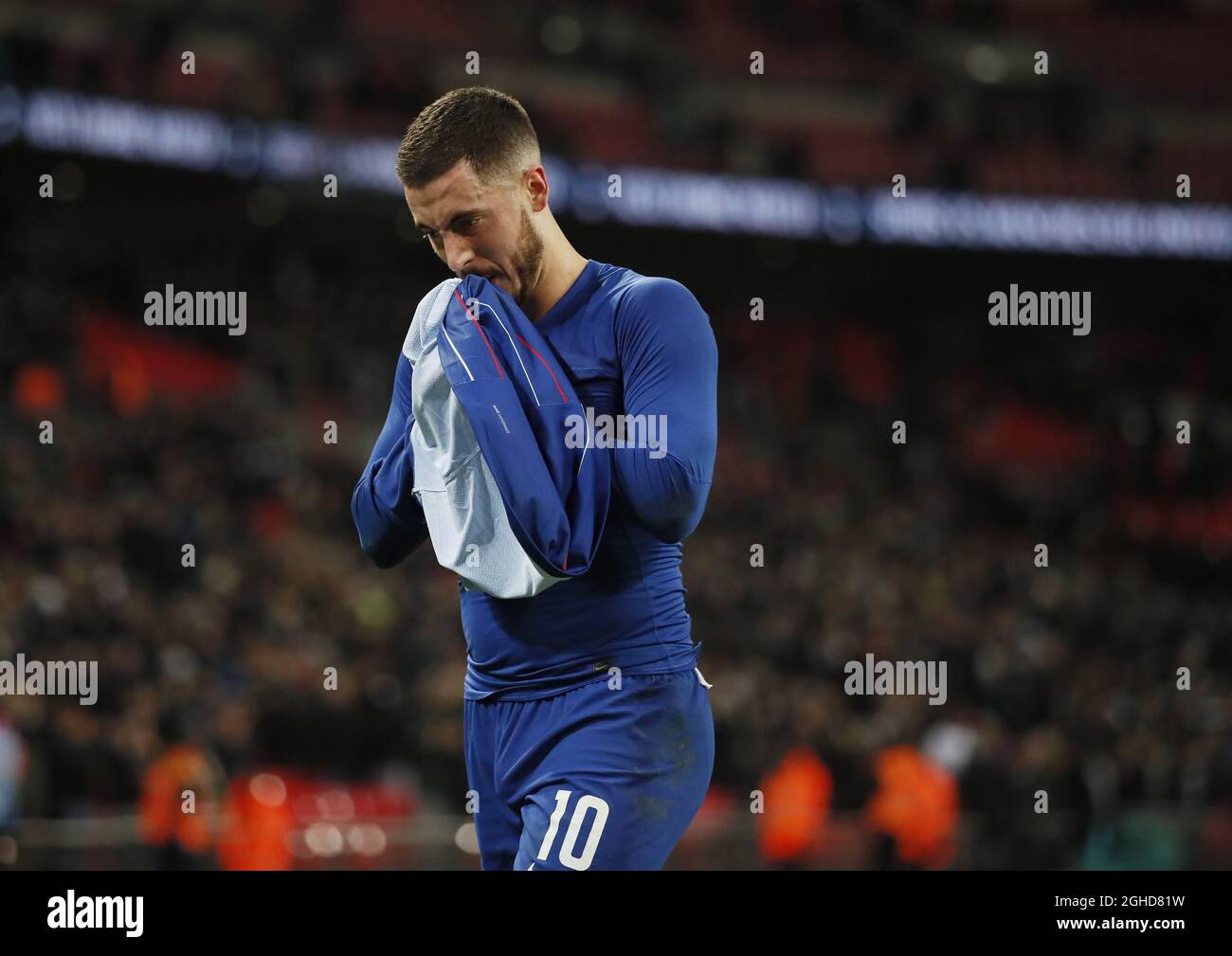 Eden Hazard of Chelsea dejected during the Carabao Cup Semi Final First ...
