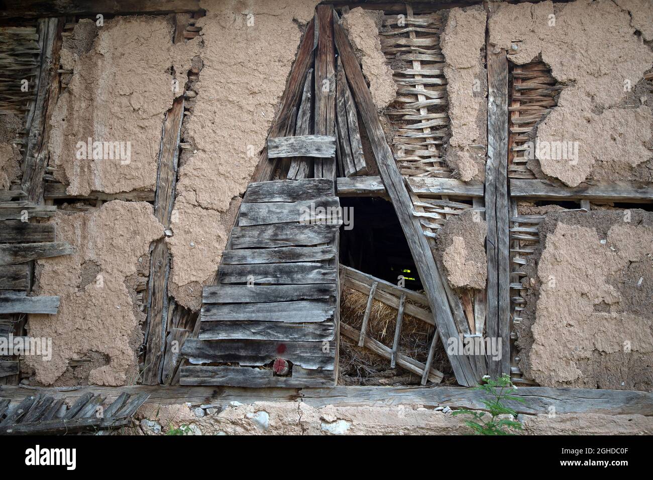 Mud and wood building hi-res stock photography and images - Alamy