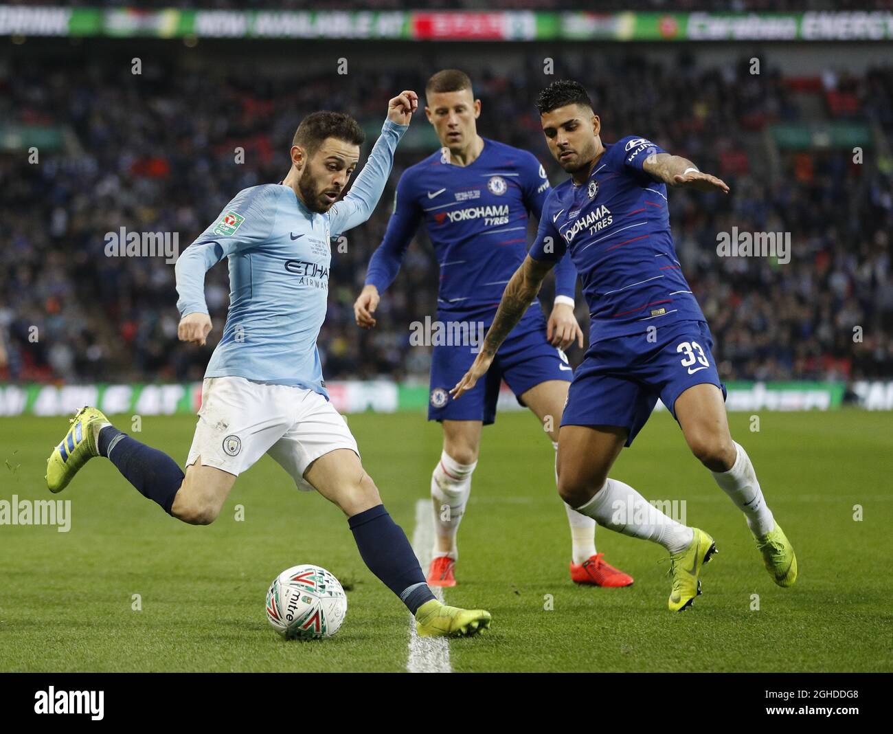 Bernardo Silva of Manchester City and Emerson Palmieri of Chelsea ...