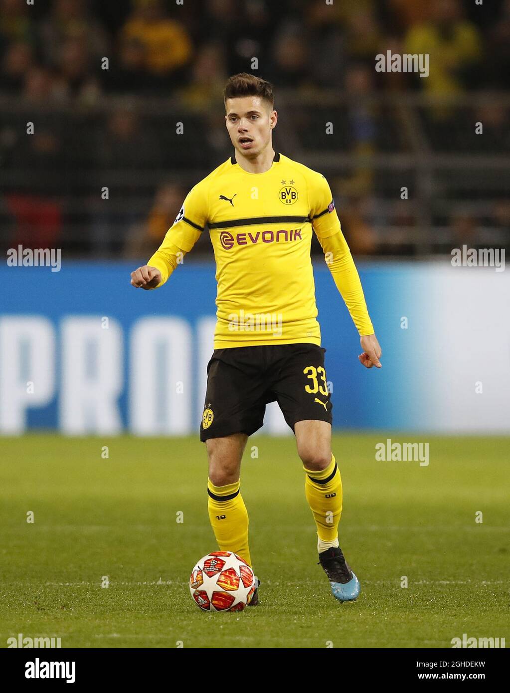 Dortmund's Julian Weigl during the UEFA Champions League Round of ...
