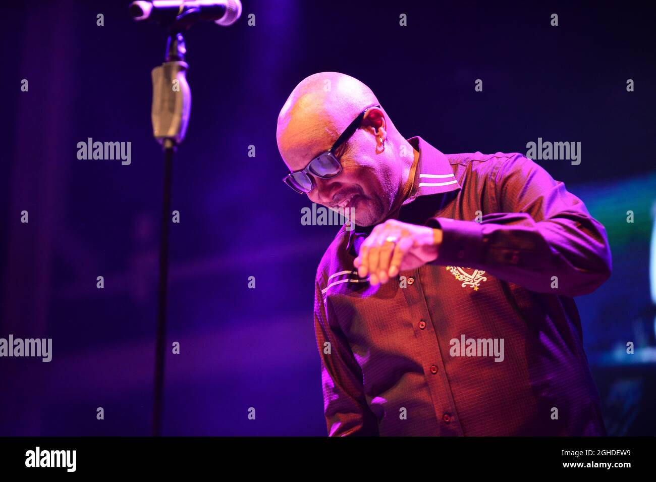 Leaveil hi-res stock photography and images - Alamy