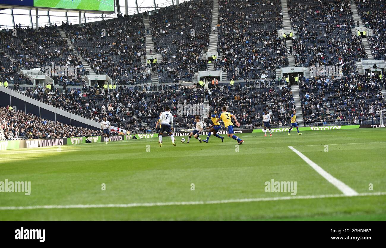 Tottenham hotspur fans stands hi-res stock photography and images - Alamy