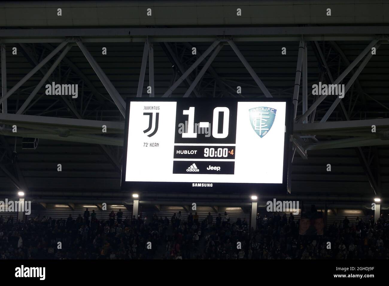 Soccer football giant screen hi-res stock photography and images - Alamy
