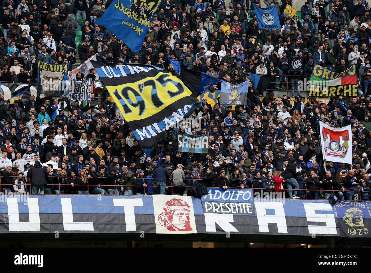 Inter milan curva nord hi-res stock photography and images - Alamy