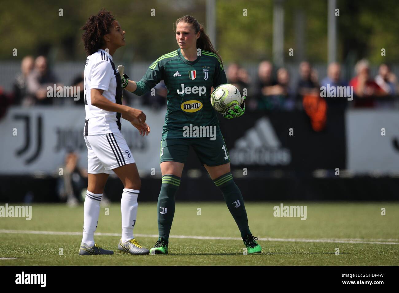 Sara giuliani hi-res stock photography and images - Alamy