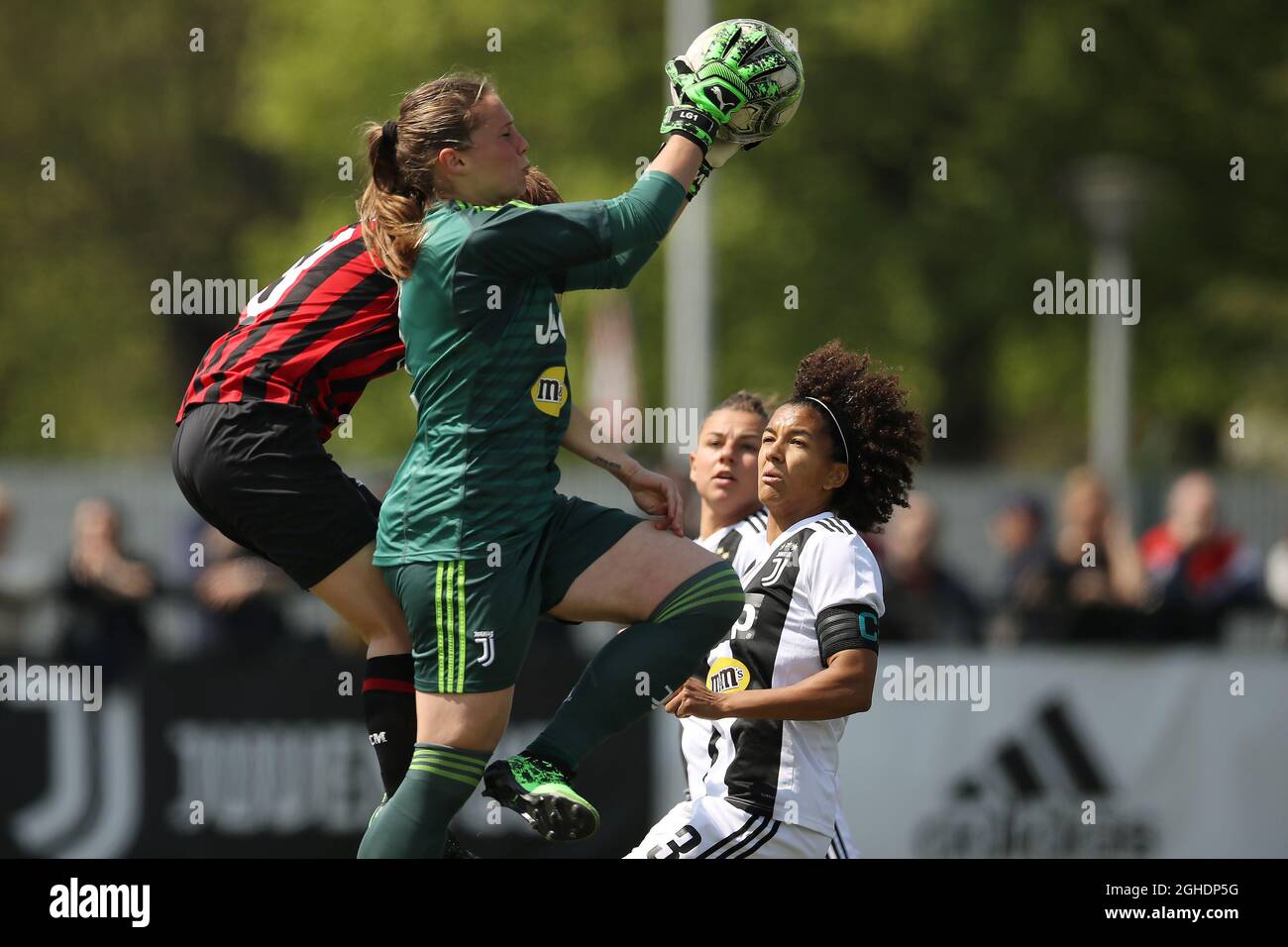 Sara giuliani hi-res stock photography and images - Alamy