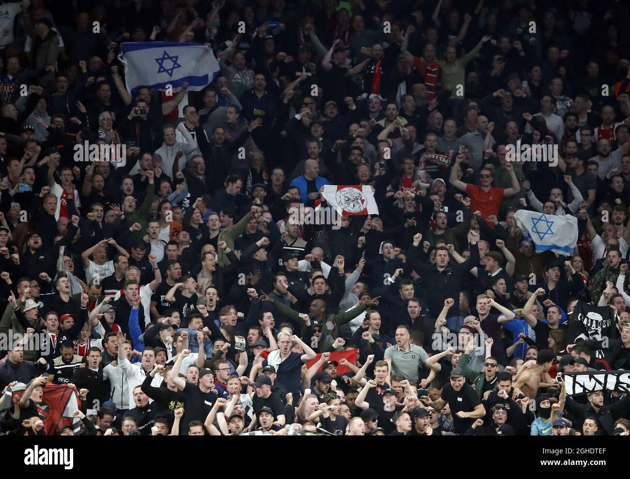 Tottenham fans flag hi-res stock photography and images - Alamy