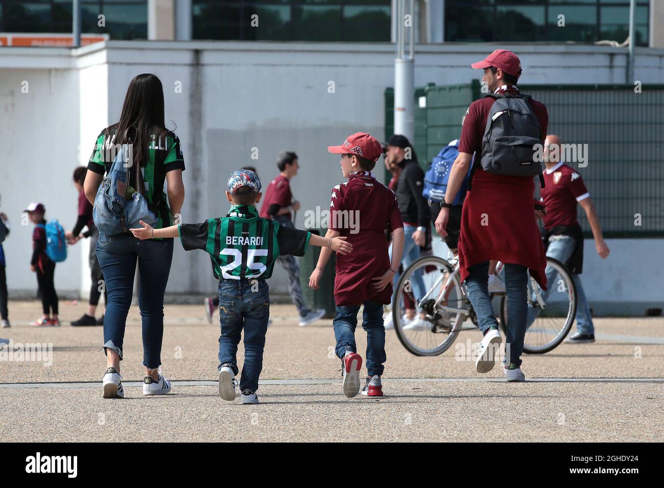 Mixed fans hi-res stock photography and images - Alamy