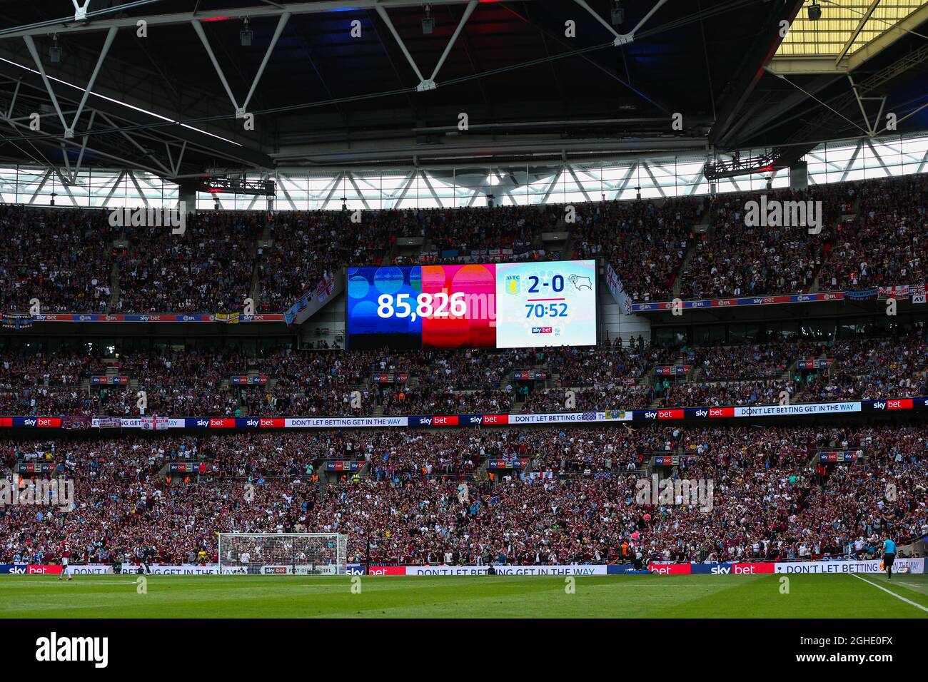 The scoreboard at wembley hi-res stock photography and images - Alamy