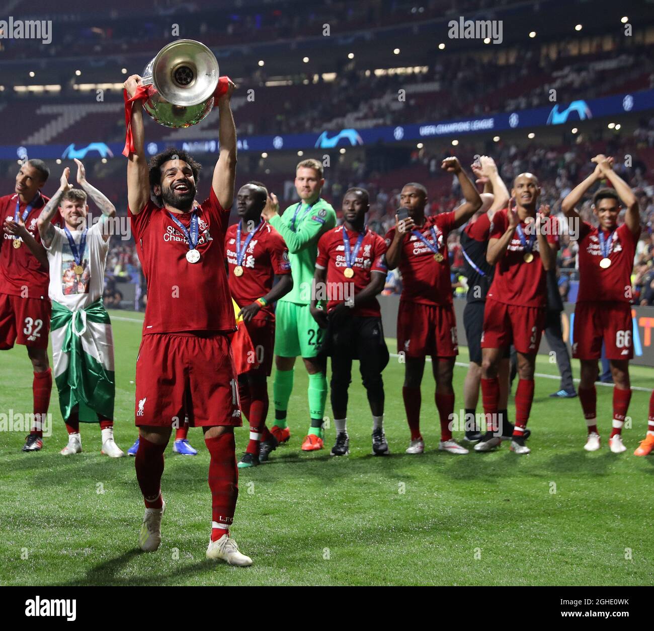 Salah champions league trophy hi-res stock photography and images - Alamy
