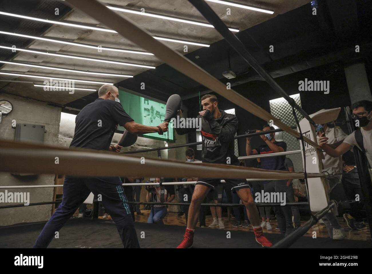 Mathieu BAUDERLIQUE during the private training session before the ...