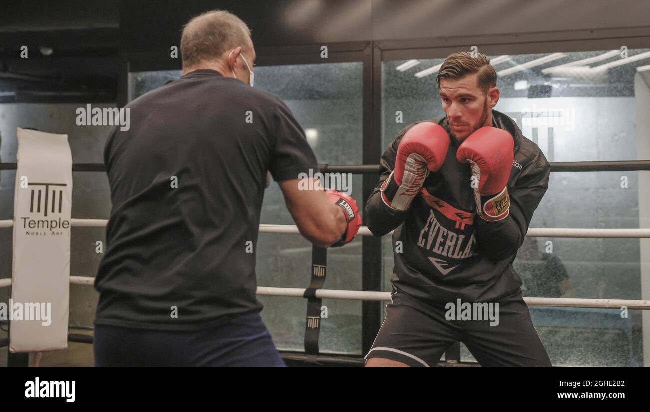 Mathieu BAUDERLIQUE during the private training session before the ...
