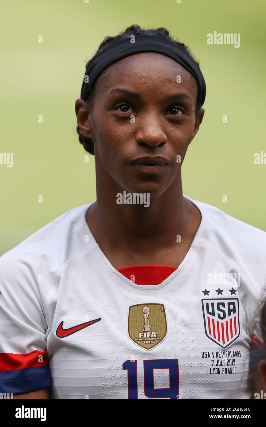 Crystal dunn soccer hi-res stock photography and images - Alamy