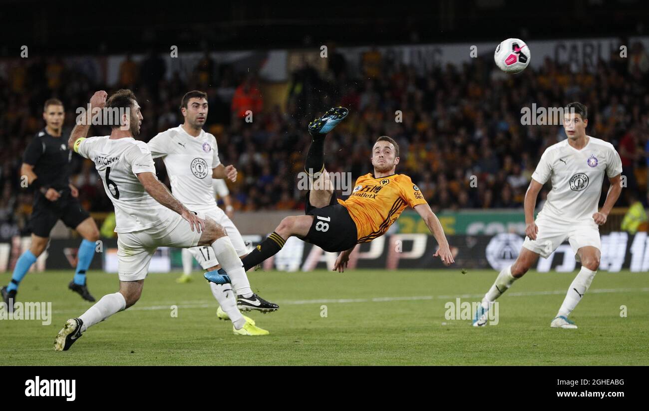 Wolverhampton wanderers diogo jota hi-res stock photography and images ...