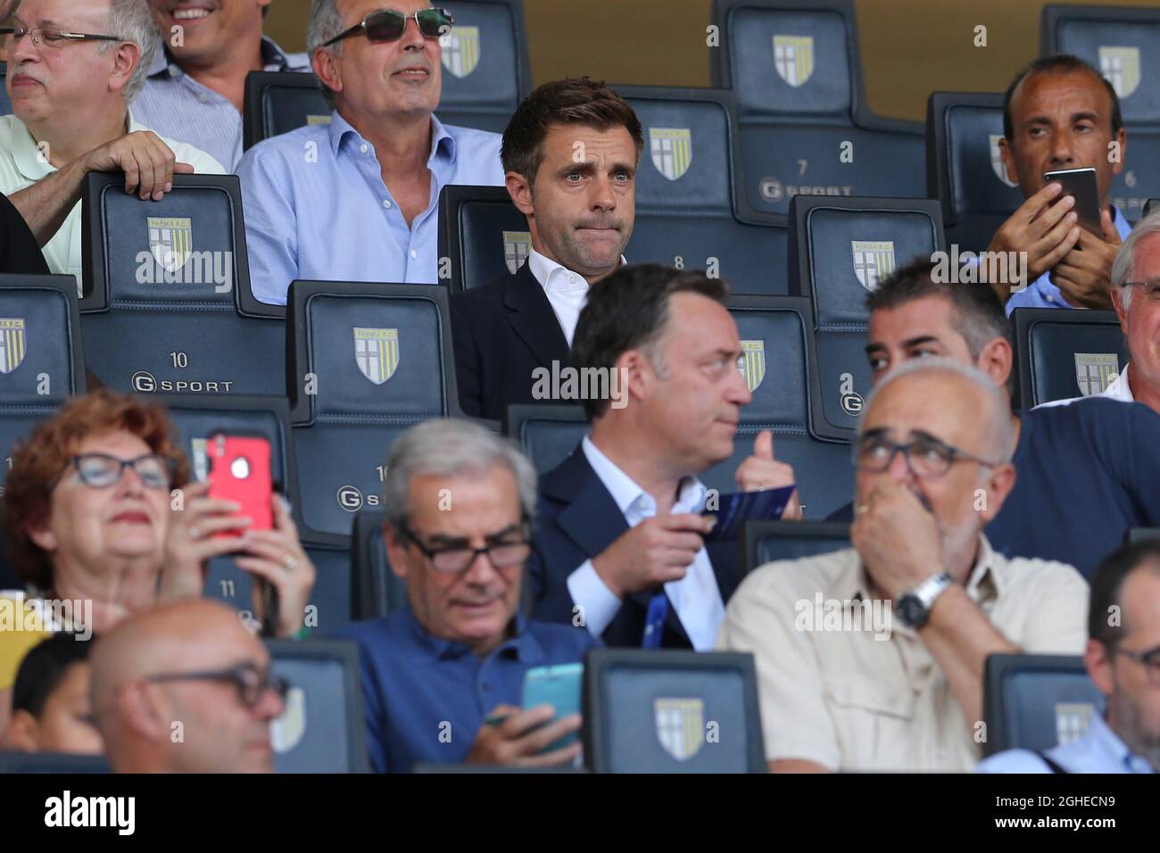 Nicola rizzoli referee hi-res stock photography and images - Alamy