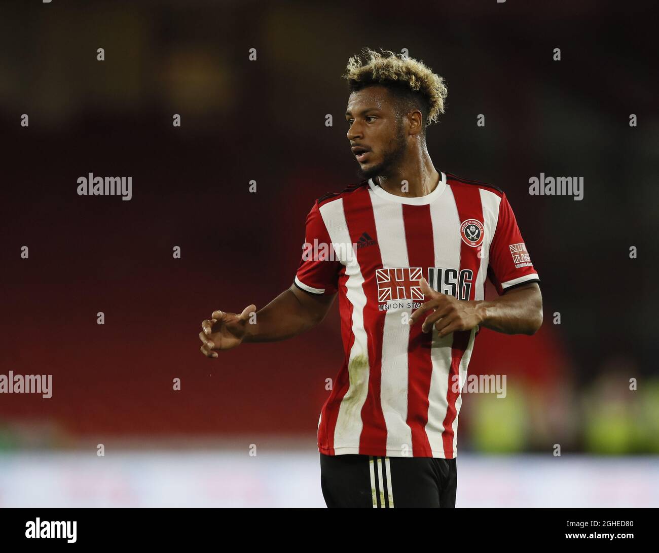 Lys Mousset of Sheffield Utd shoots during the Carabao Cup match at ...