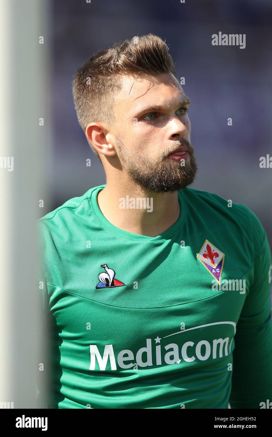 Bartolomiej Dragowski of ACF Fiorentina during the Serie A match at ...