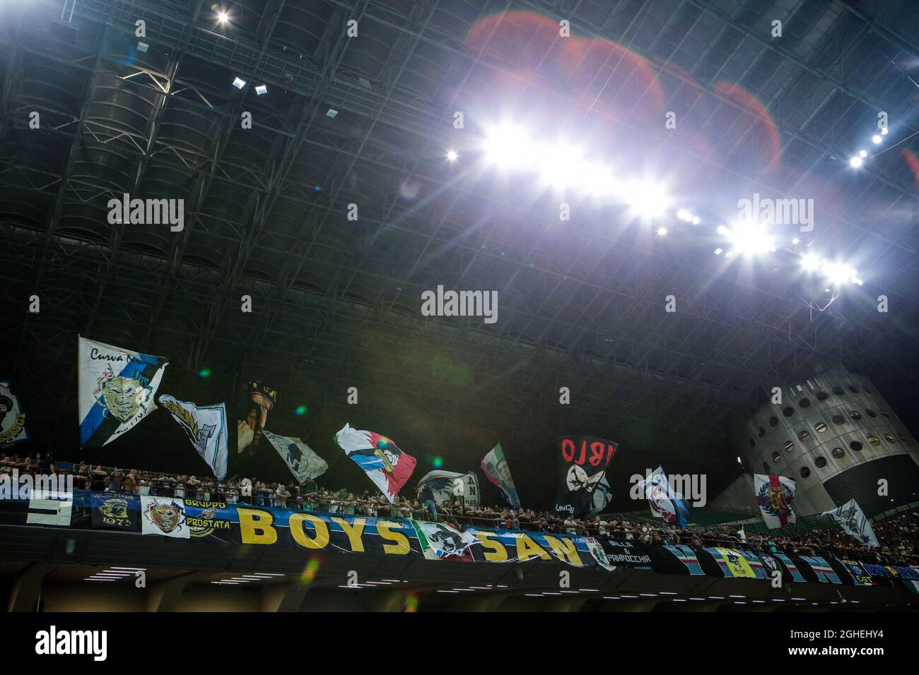 Inter milan flags san siro hi-res stock photography and images - Alamy
