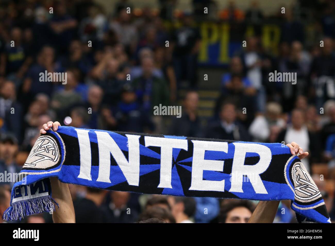Inter fan hi-res stock photography and images - Alamy