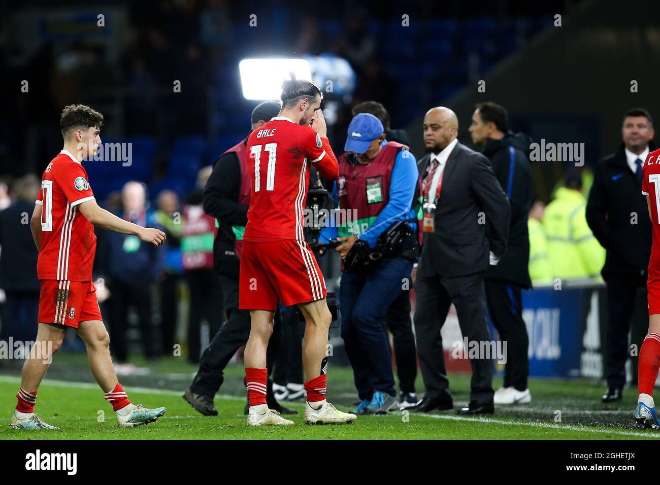 Limp off the pitch hi-res stock photography and images - Alamy
