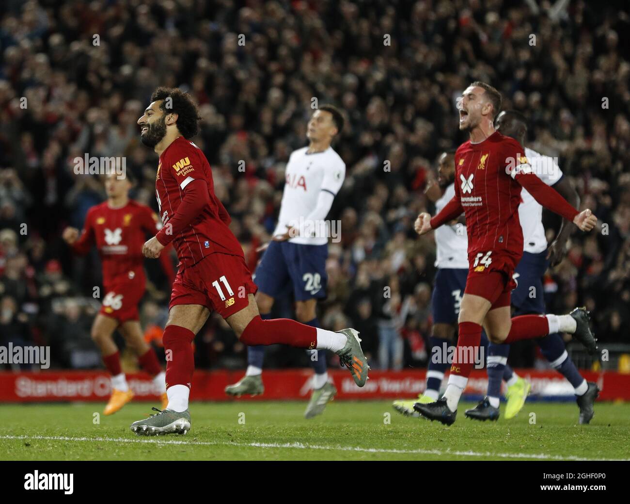 Liverpool celebrate premier league hi-res stock photography and images ...