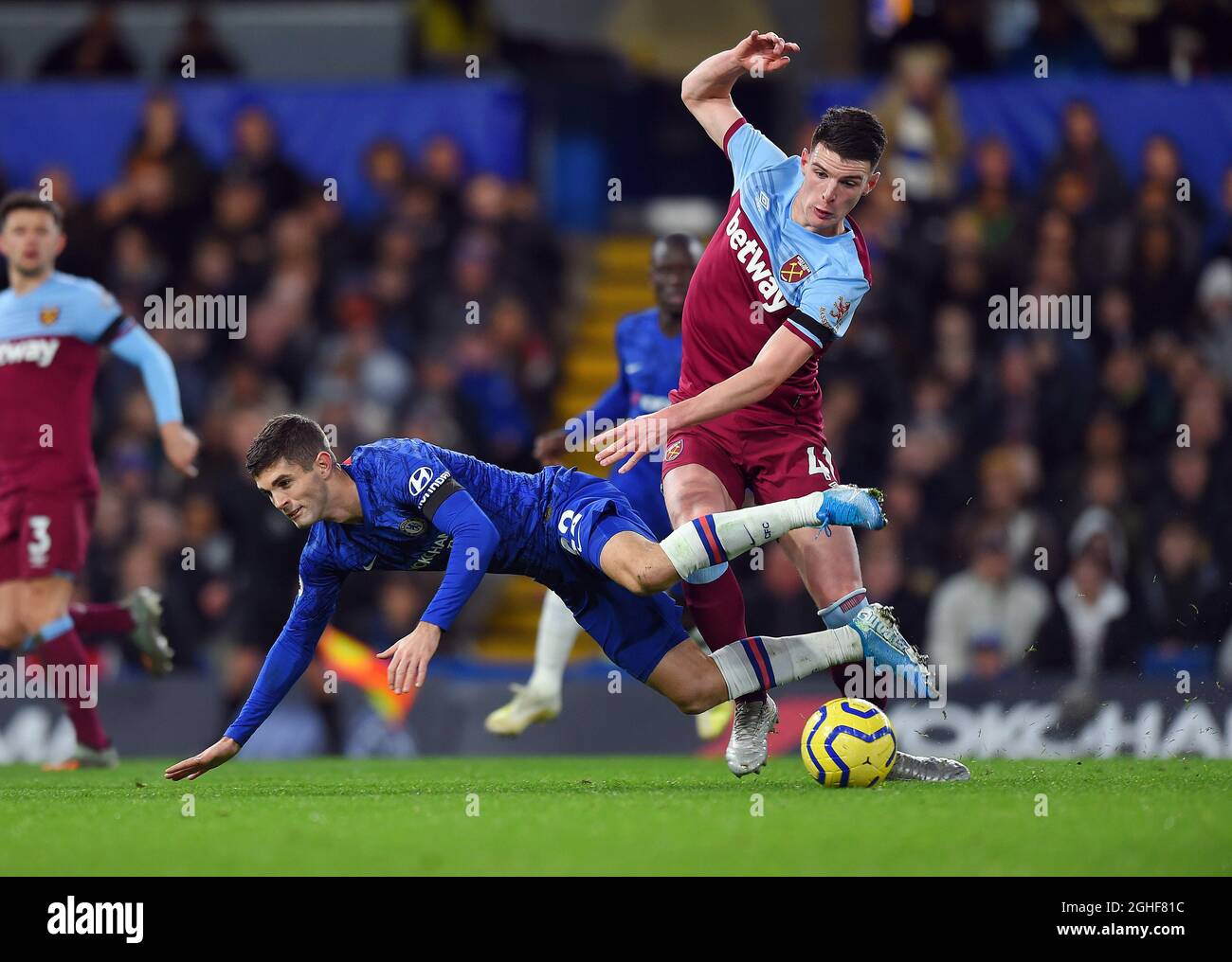 Christian Pulisic of Chelsea is challenged by Declan Rice of West Ham ...