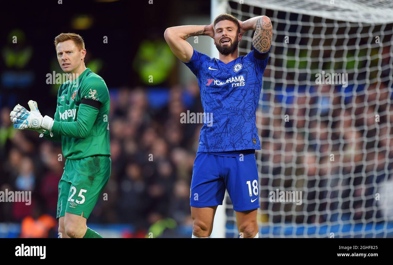Olivier Giroud of Chelsea during the Premier League match at Stamford ...