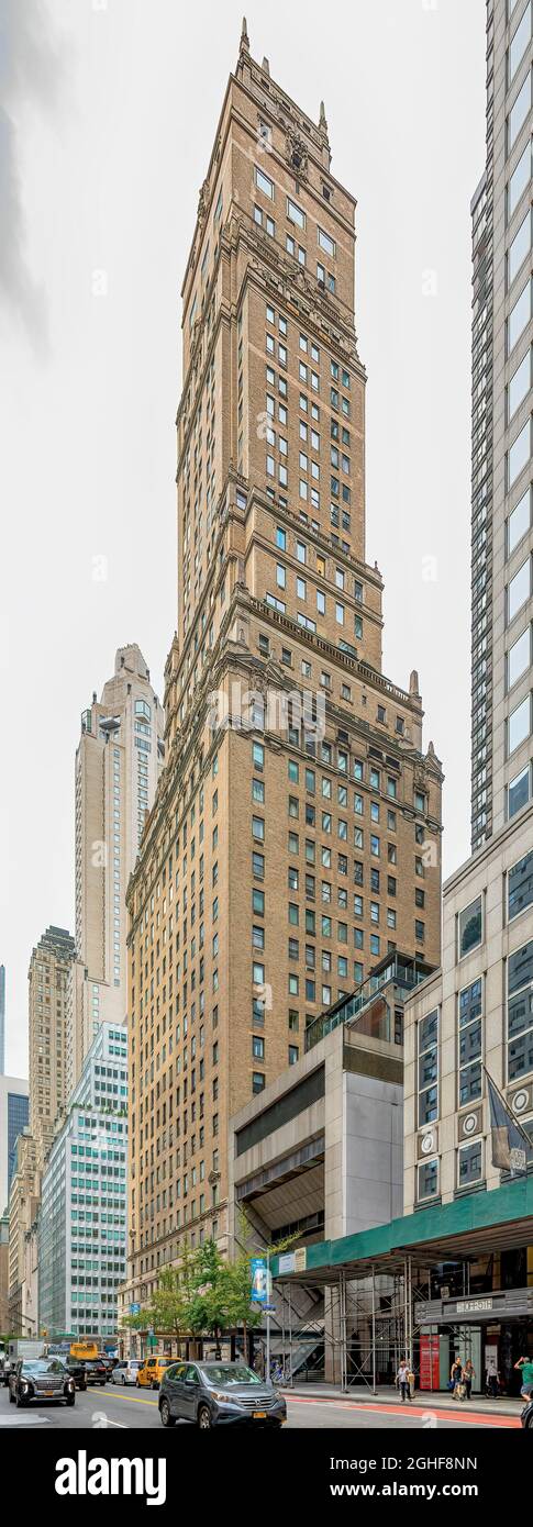 465 Park Avenue, Ritz Tower, designed by Emery Roth and Thomas Hastings ...