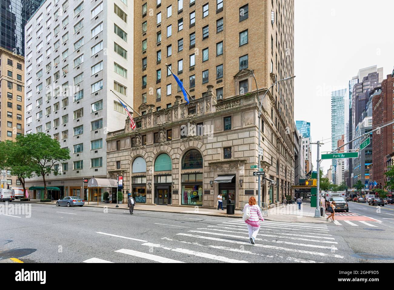 465 Park Avenue, Ritz Tower, designed by Emery Roth and Thomas Hastings ...