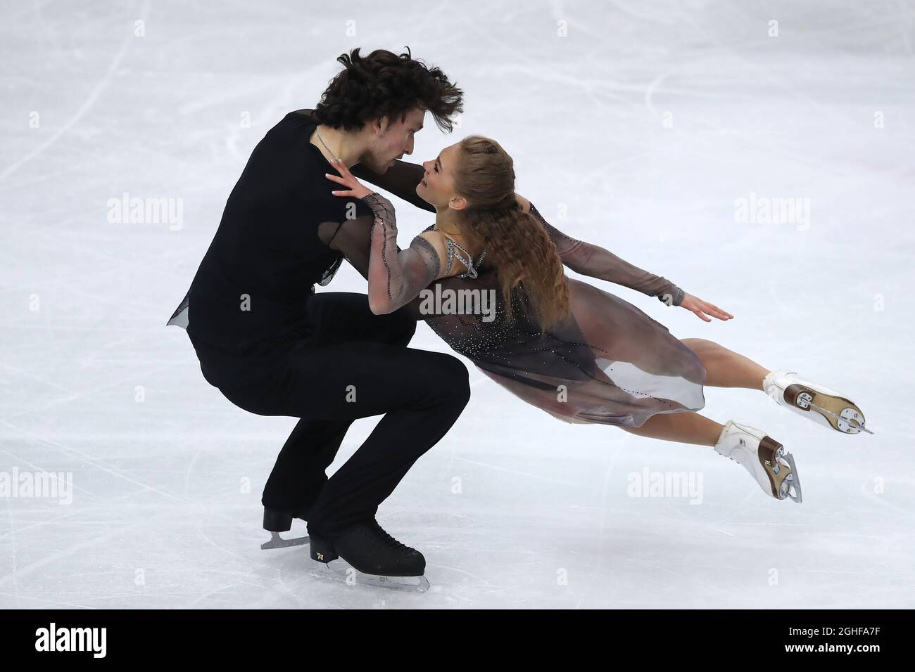 Maria kazakova and georgy reviya hi-res stock photography and images ...