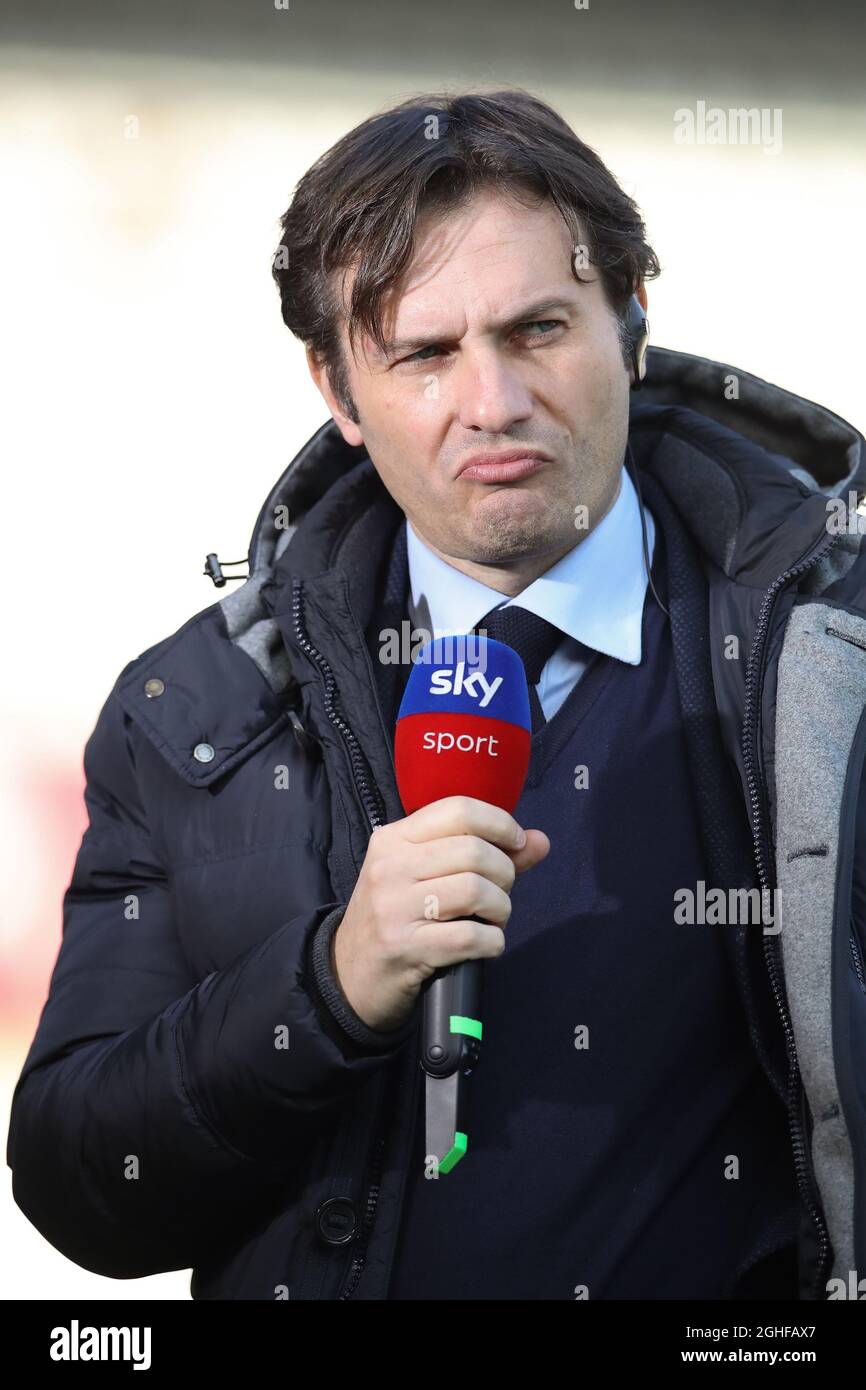 Sky sports commentator hi-res stock photography and images - Alamy