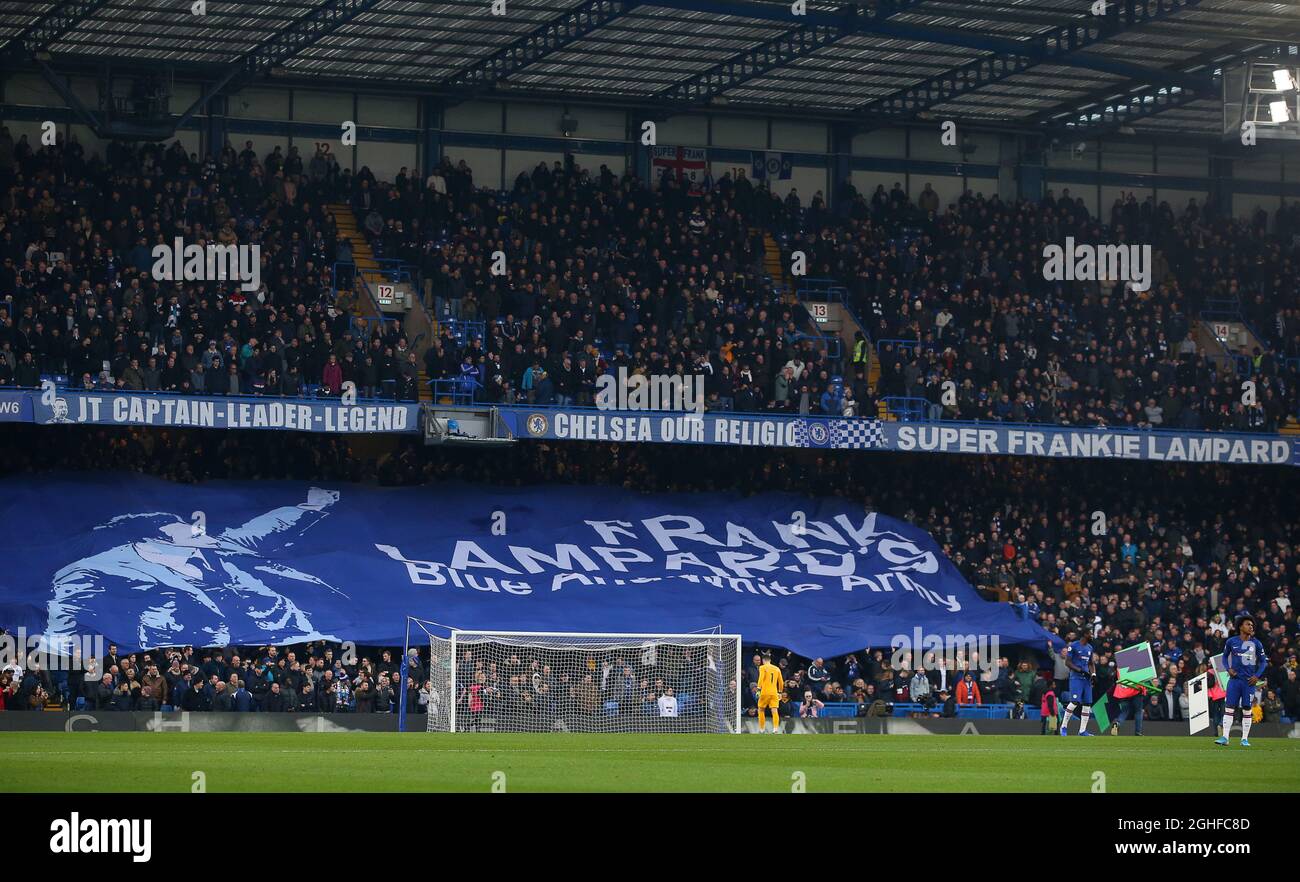 Soccer crowd banner hi-res stock photography and images - Alamy