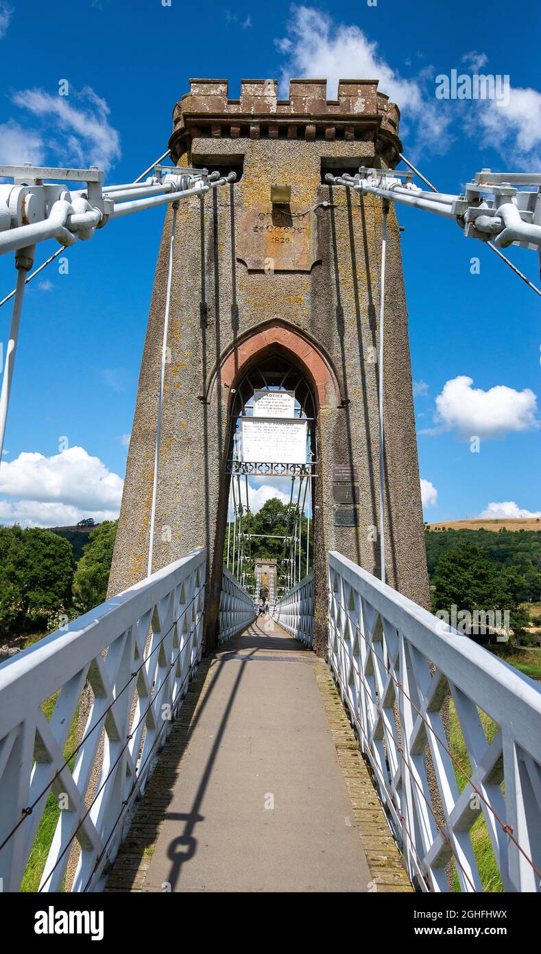 Gattonside Suspension Bridge, Melrose crossing the River Tweed ...