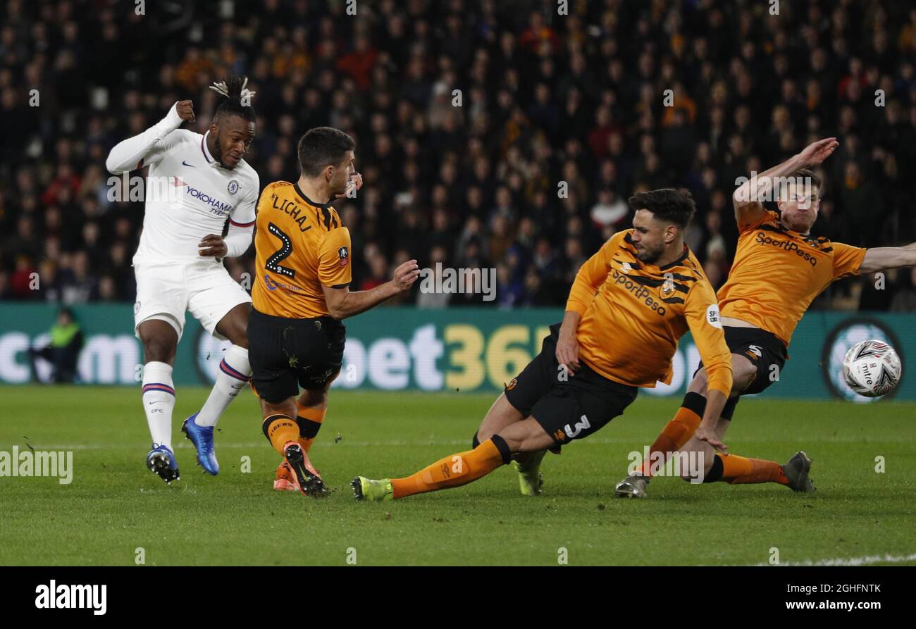 Michy Batshuayi of Chelsea scores the first goal during the FA Cup ...
