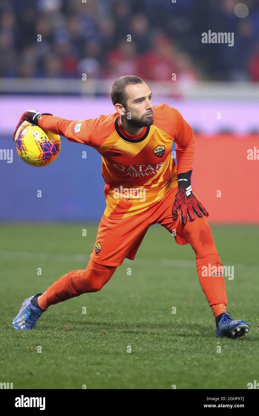 Pau Lopez of AS Roma during the Serie A match at Gewiss Stadium ...