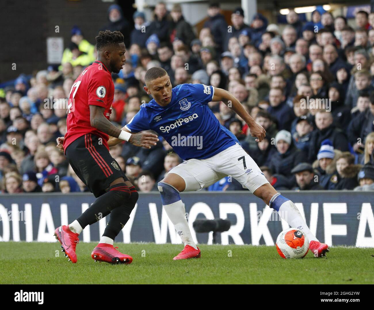 Richarlison of Everton takes on Fred of Manchester United during the ...