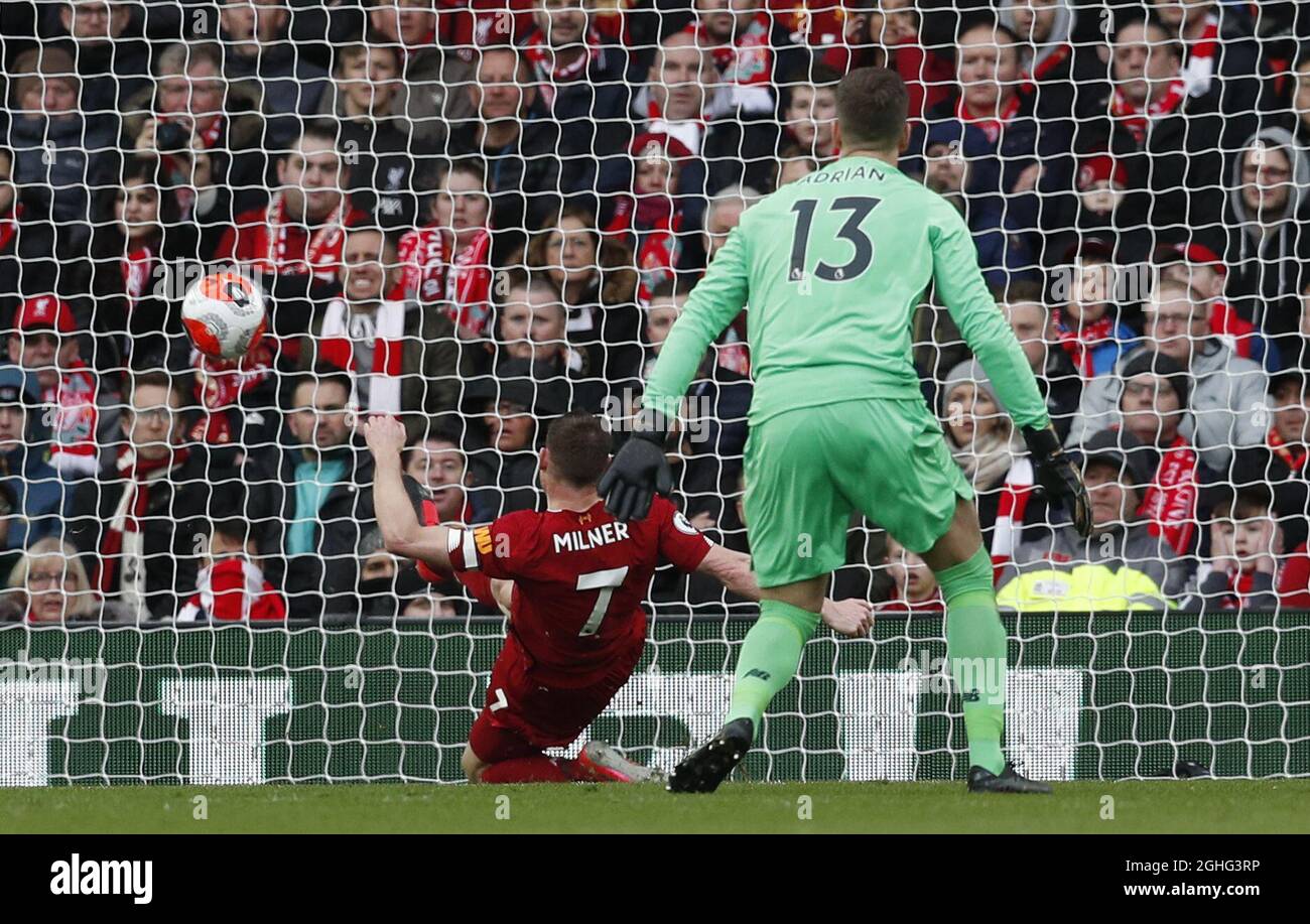 Lobbed hi-res stock photography and images - Alamy