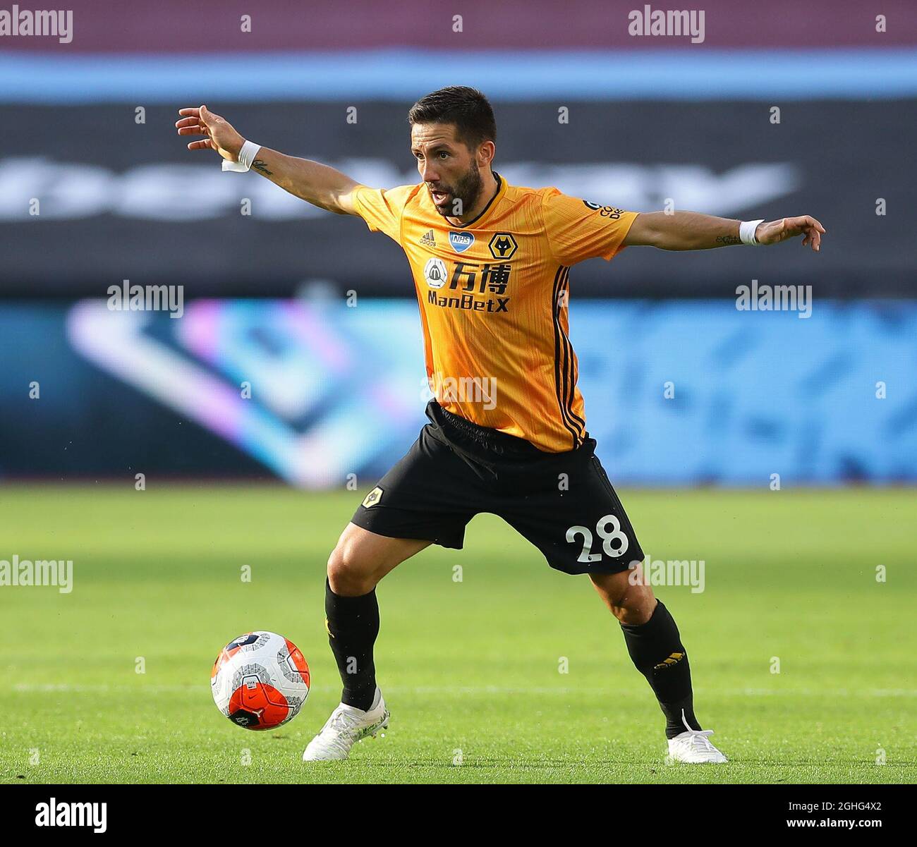 João moutinho wolves hi-res stock photography and images - Alamy