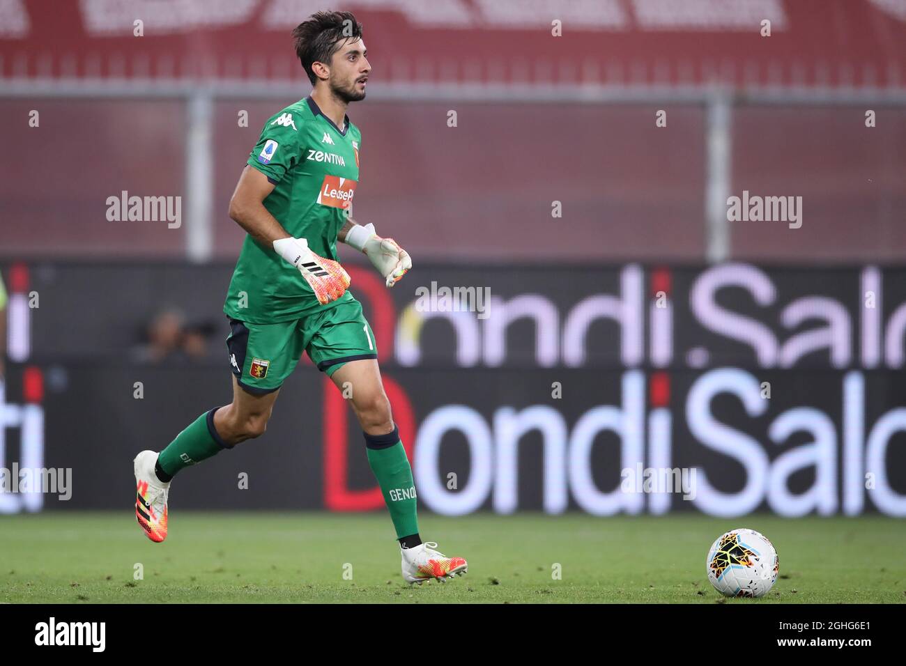 Genoa goalkeeper mattia perin hi-res stock photography and images - Alamy
