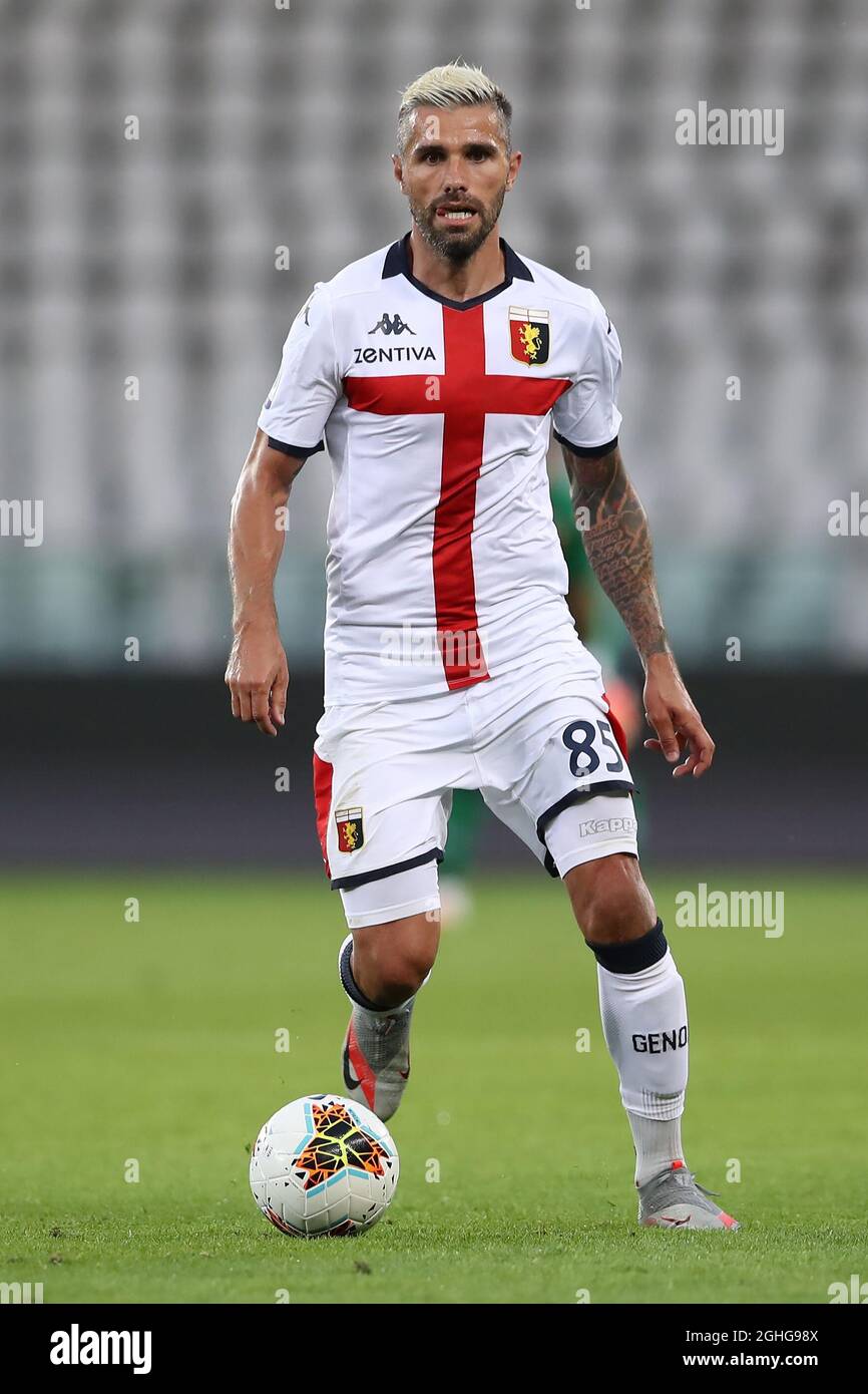 Valon behrami of genoa cfc hi-res stock photography and images - Alamy