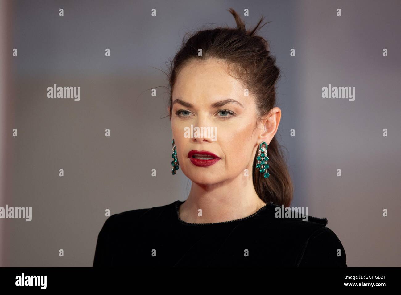 Mona wilson hi-res stock photography and images - Alamy