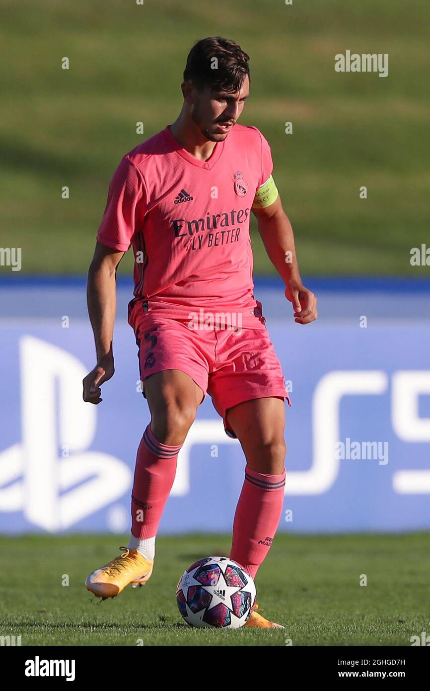 Victor chust football hi-res stock photography and images - Alamy